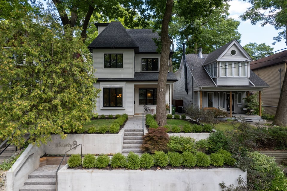 Beaches Contemporary | Jonathan Ferrier