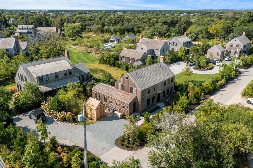 4B Hawthorne Ln | Sanford & Sanford