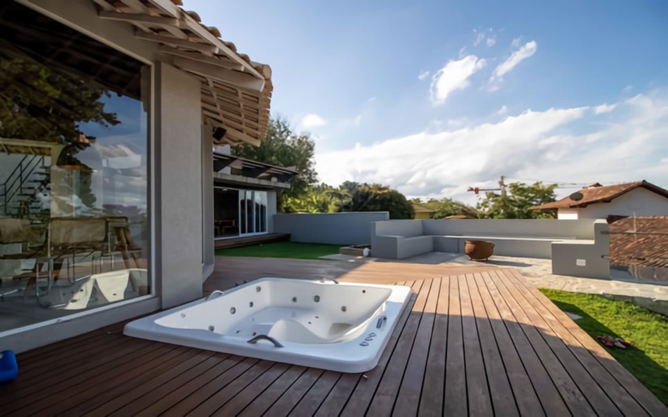 Love Your Yard With These Outdoor Deck Design Ideas | Blog | Dena Bliss