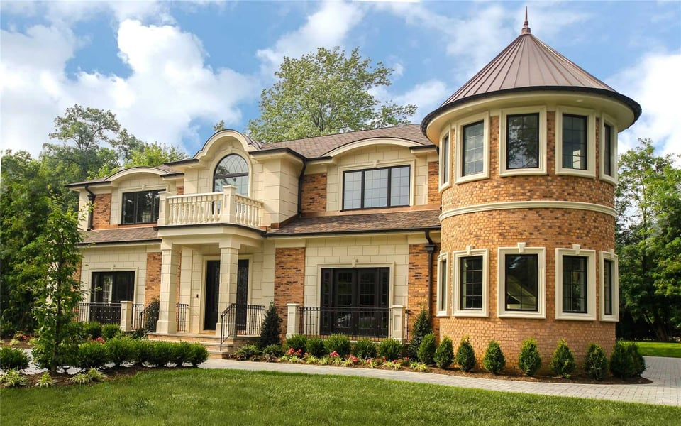 Roslyn Heights | Neighborhood Guide | Agustina De La Cruz
