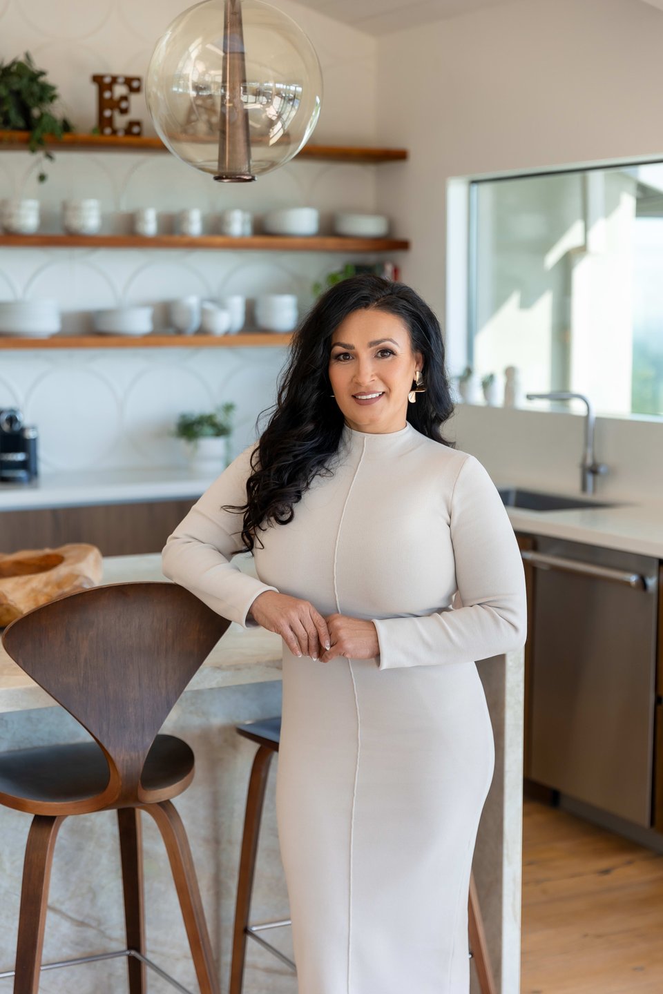 About Elizabeth Leon | Decohouse Group