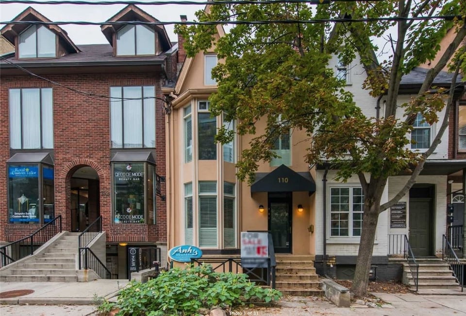 Yorkville Boutique Office | Jonathan Ferrier