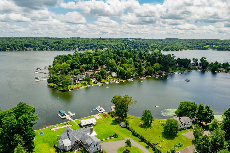 Morris, CT Real Estate – Discover Your Dream Home Today