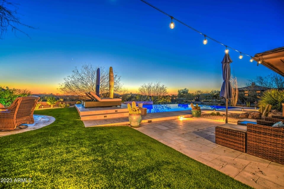 Mirabel | Area Guide | Jeff Barchi