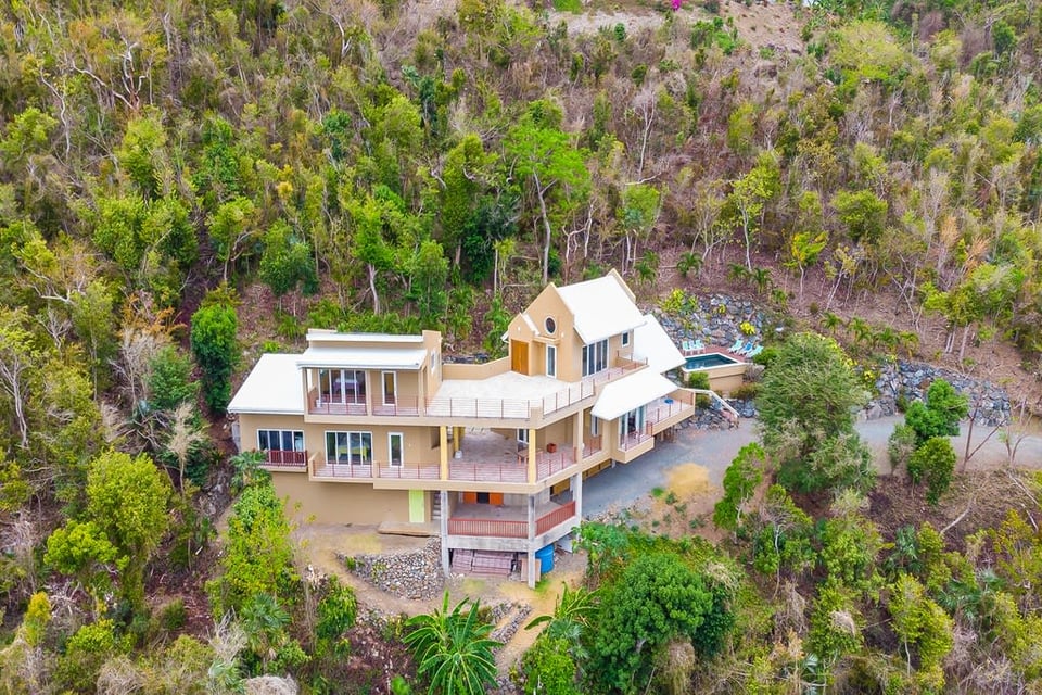 Ponda Vista | Belmont West End, Tortola VG1110 | 4 Beds | Luxury ...