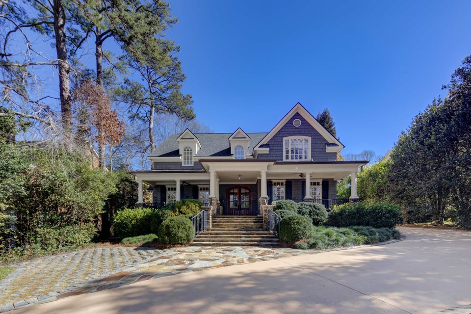Historic Brookhaven | Neighborhood Guide | Beacham & Company Realtors