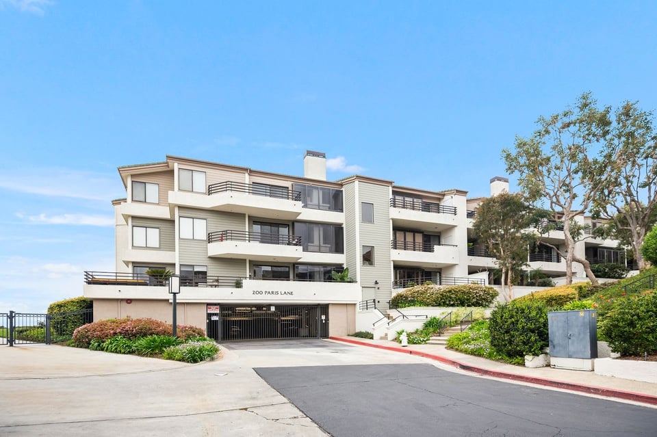 200 Paris Lane #203 | Stephanie Young Group | Newport Beach Real Estate ...
