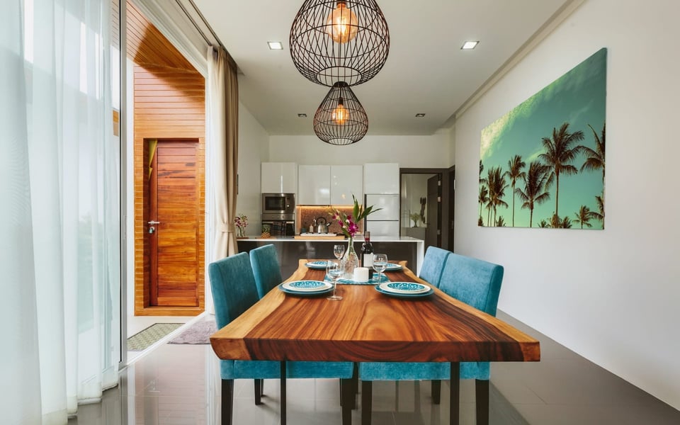 Choosing the Right Home: Expert Tips for Buyers Now