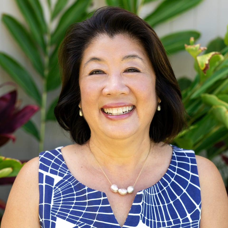 About Debbie Arakaki