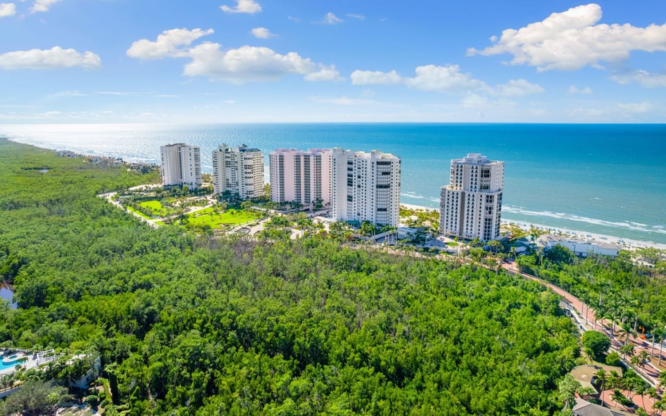 Bay Colony Real Estate Naples, FL – Discover Luxury Living