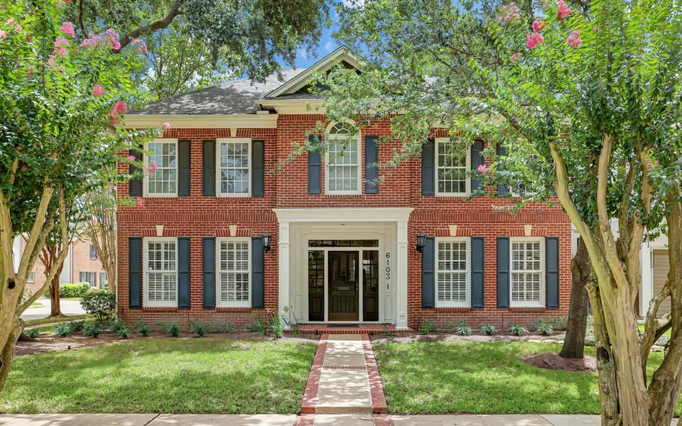 Living in West University | Blog | Gayle Kennedy