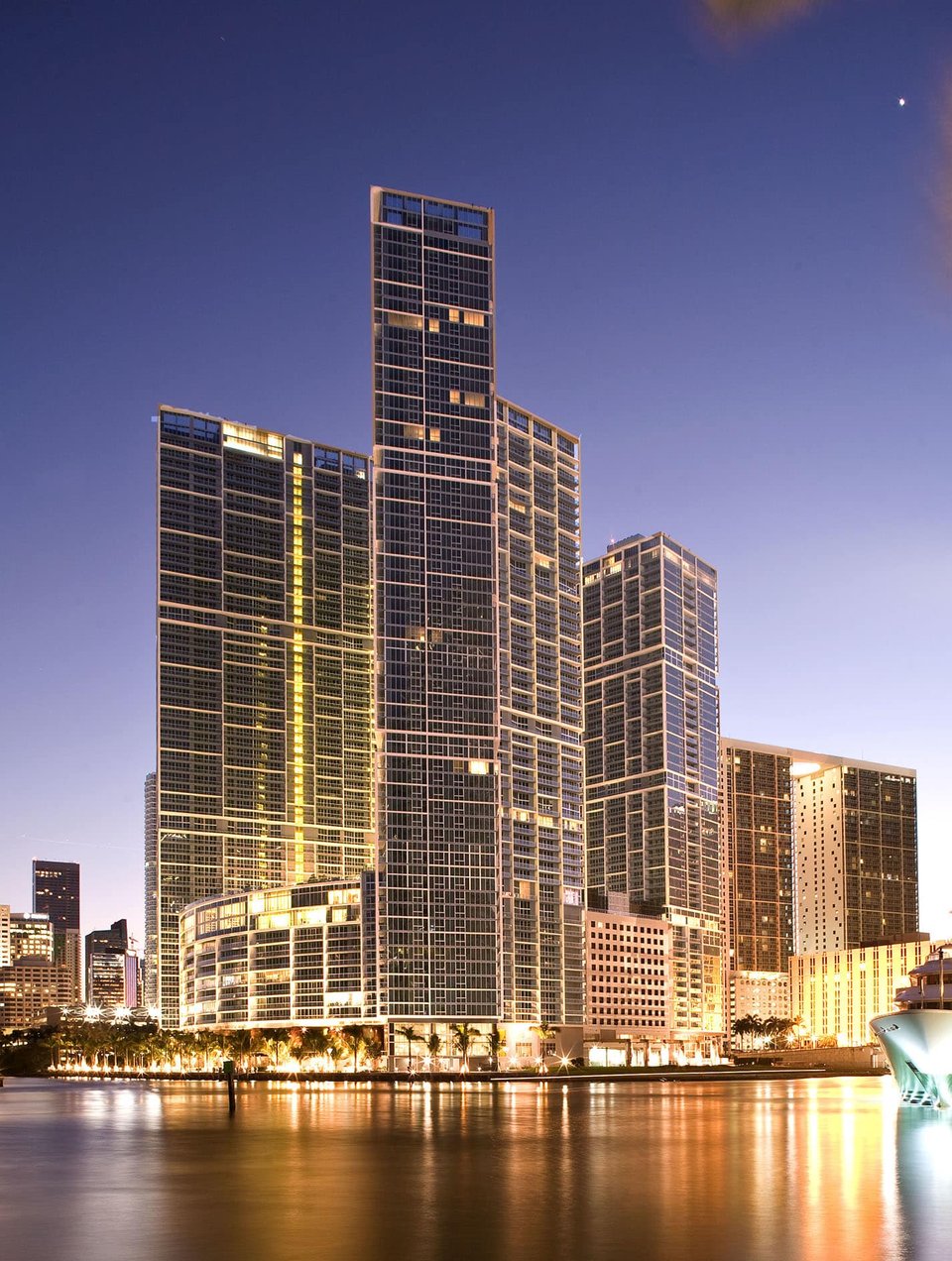 Icon Brickell | Condos | Sales & Rentals in Downtown Miami