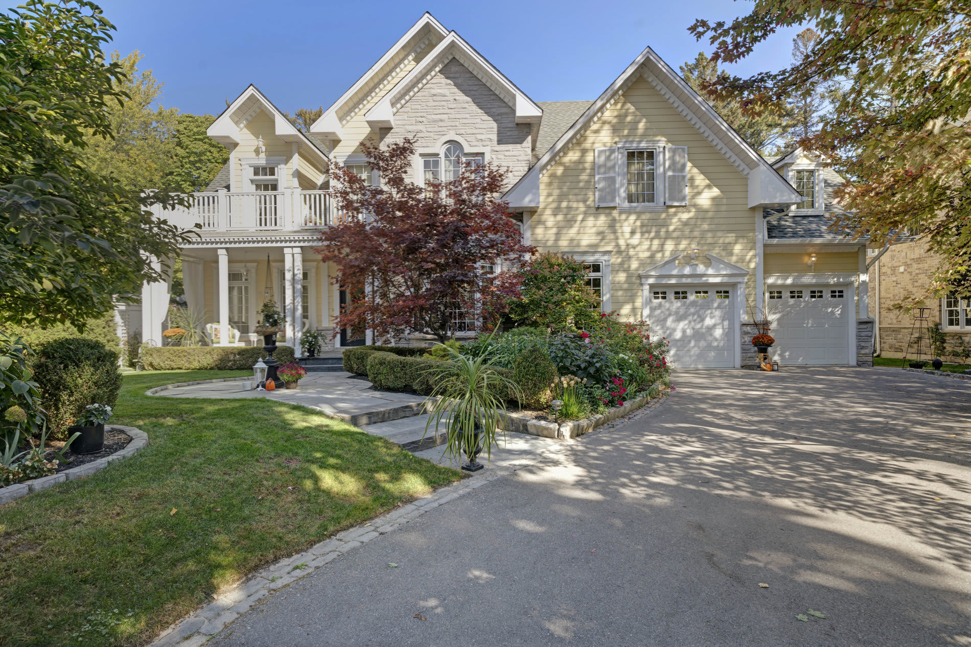 49 Ben Machree Drive | Mississauga, ON | 4 Beds, 4 Baths