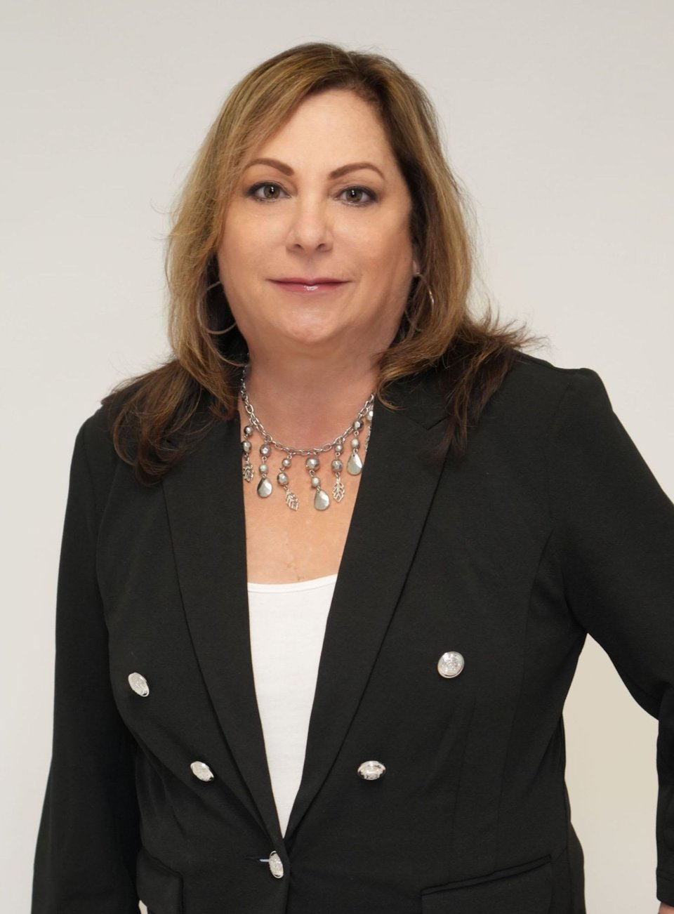 Cynthia Bowers - Your Local Real Estate Broker Associate