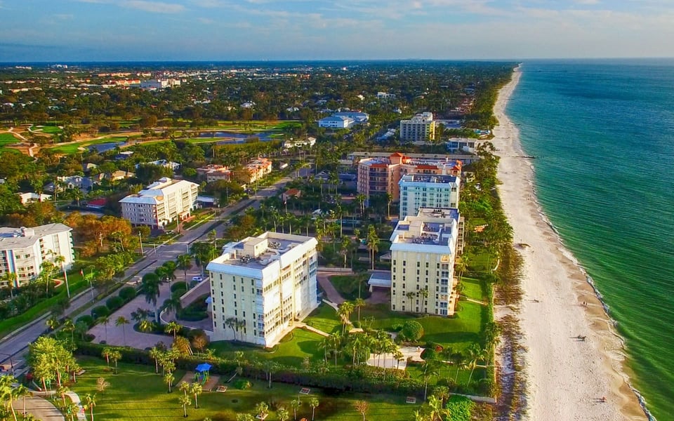 Naples Park | Neighborhood Guide