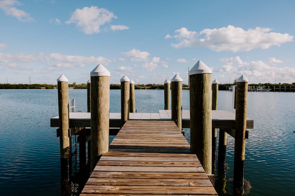 Key Haven Real Estate – Discover Luxury Waterfront Homes