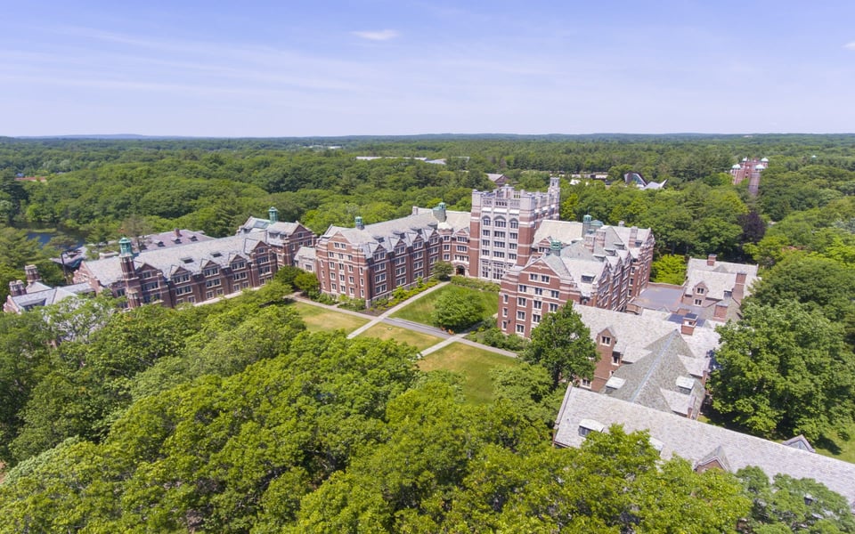 Wellesley | Neighborhood Guide