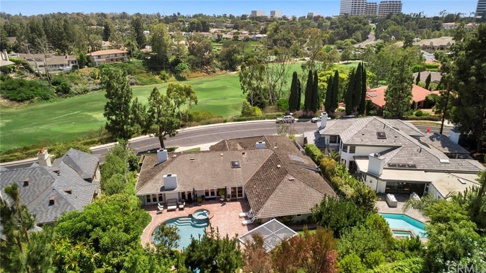 60 Royal Saint George Rd