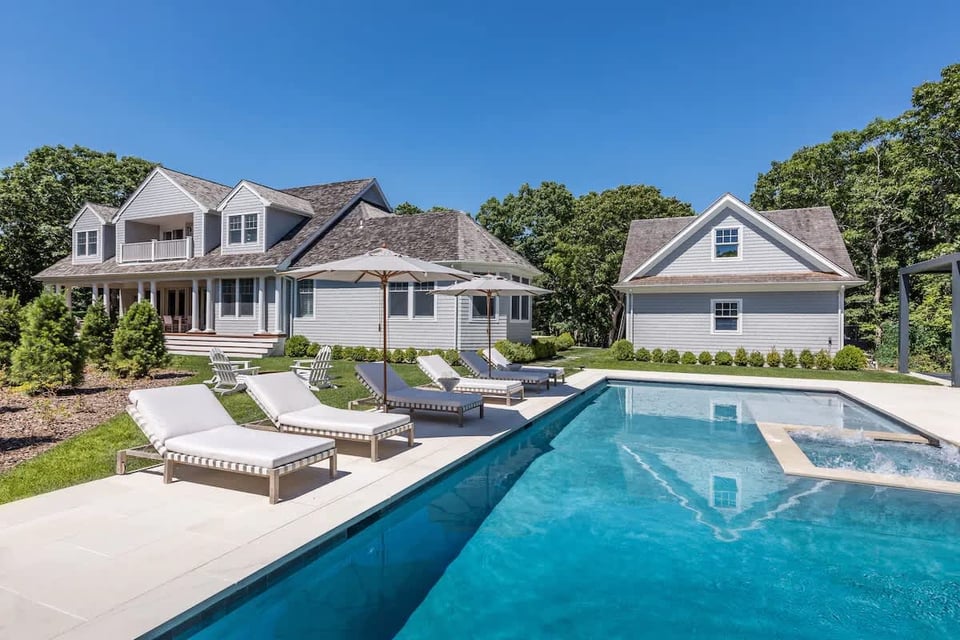 Bluff Estate