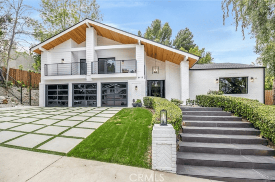 4615 Winnetka Ave, Woodland Hills