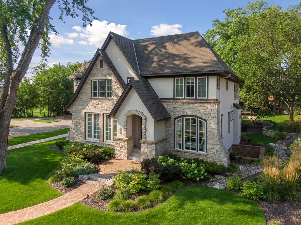Edina | Neighborhood Guide