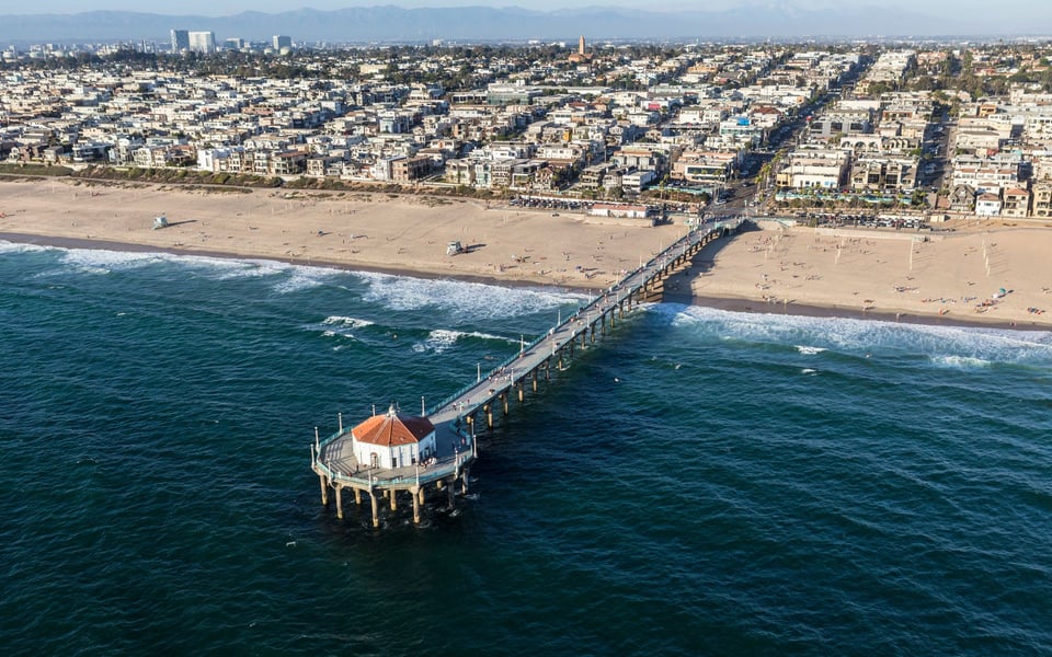 Explore Manhattan Beach Real Estate – Luxury Homes Await