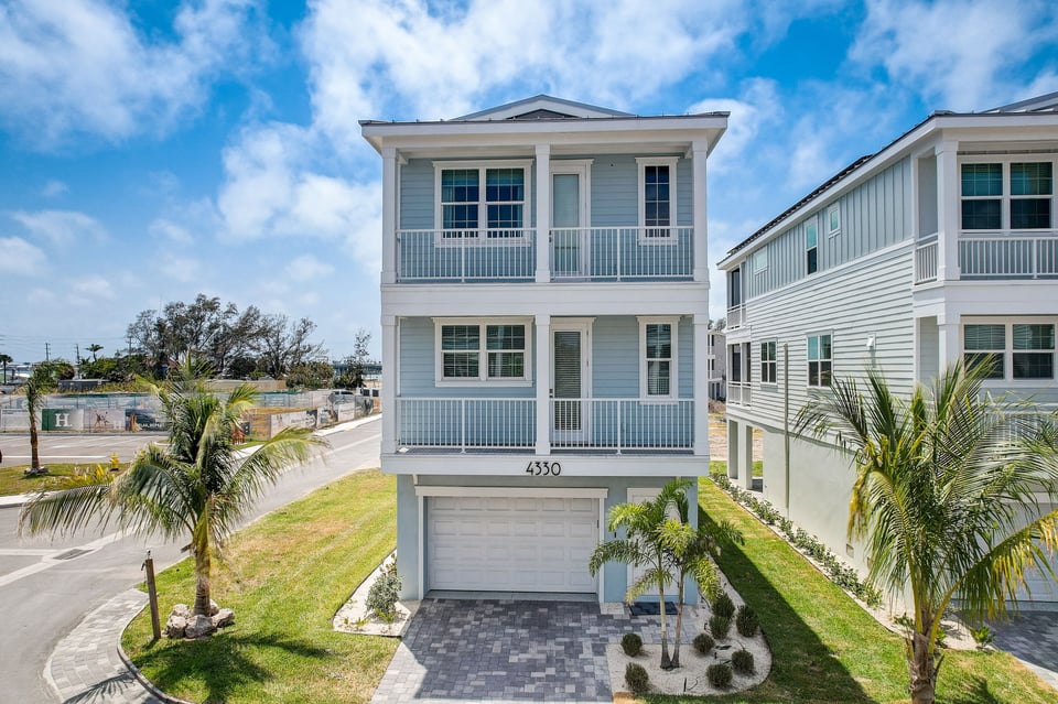 Hunters Point – Sustainable Waterfront Homes | Development