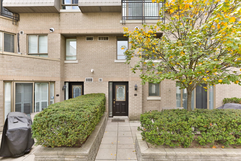 SOLD: Immaculate Yonge and Sheppard Townhome | Barry Cohen Homes