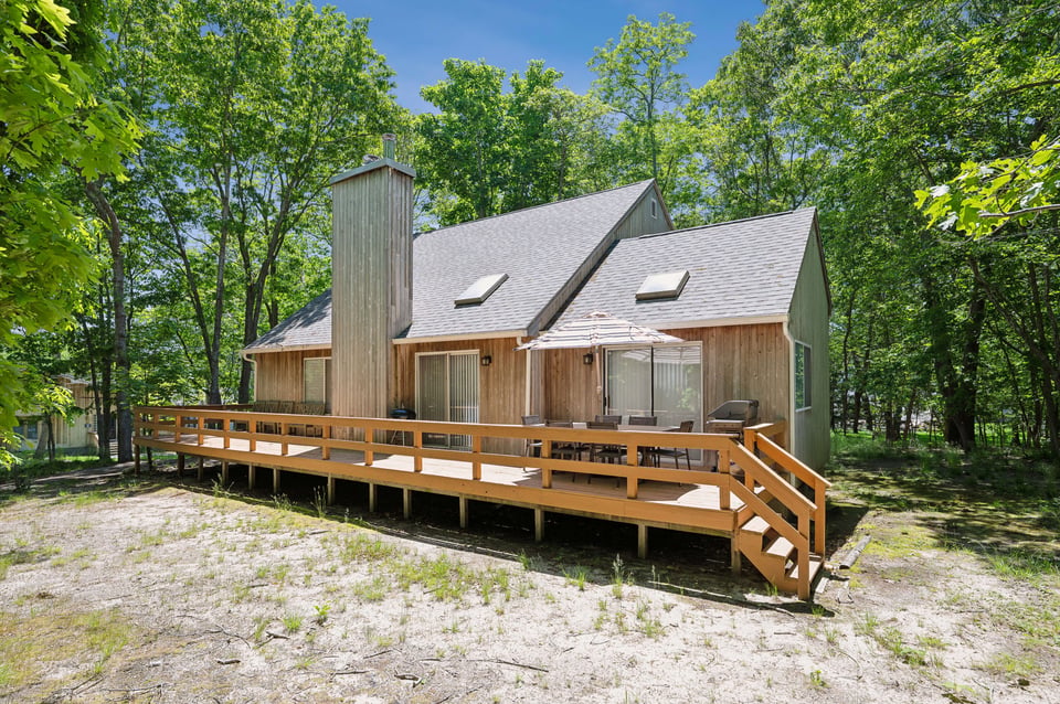 17 Meredith Avenue | Mala Sander + Team