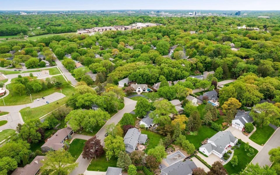 Living in Edina | Blog | Cari Ann Carter Group