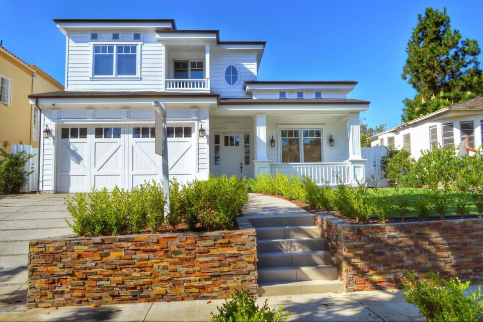What’s the Best Time of Year to Buy an Oxnard Beach House? | Ann Howarth