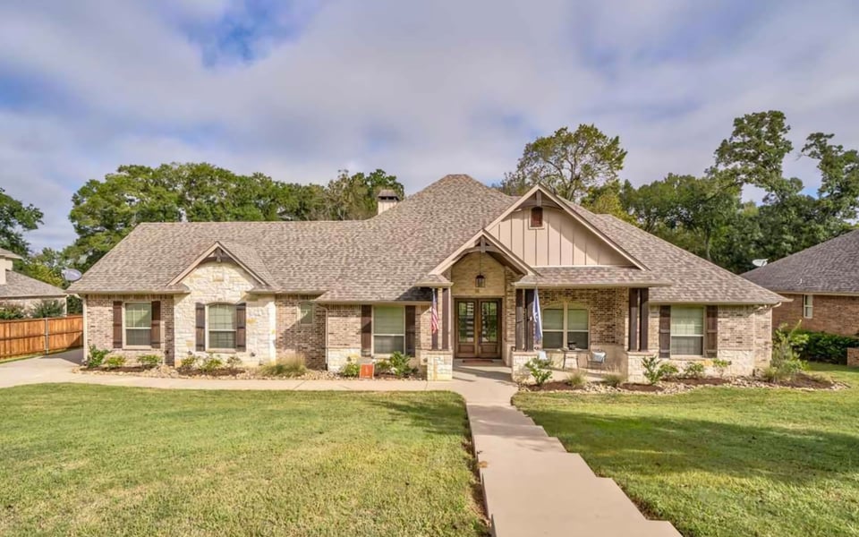 Lindale | Neighborhood Guide | The Agency Tyler