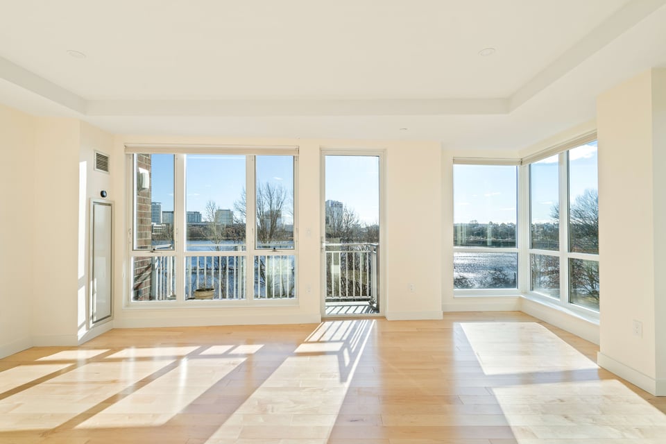 Spectacular River View Condo | Dana Schaefer Team