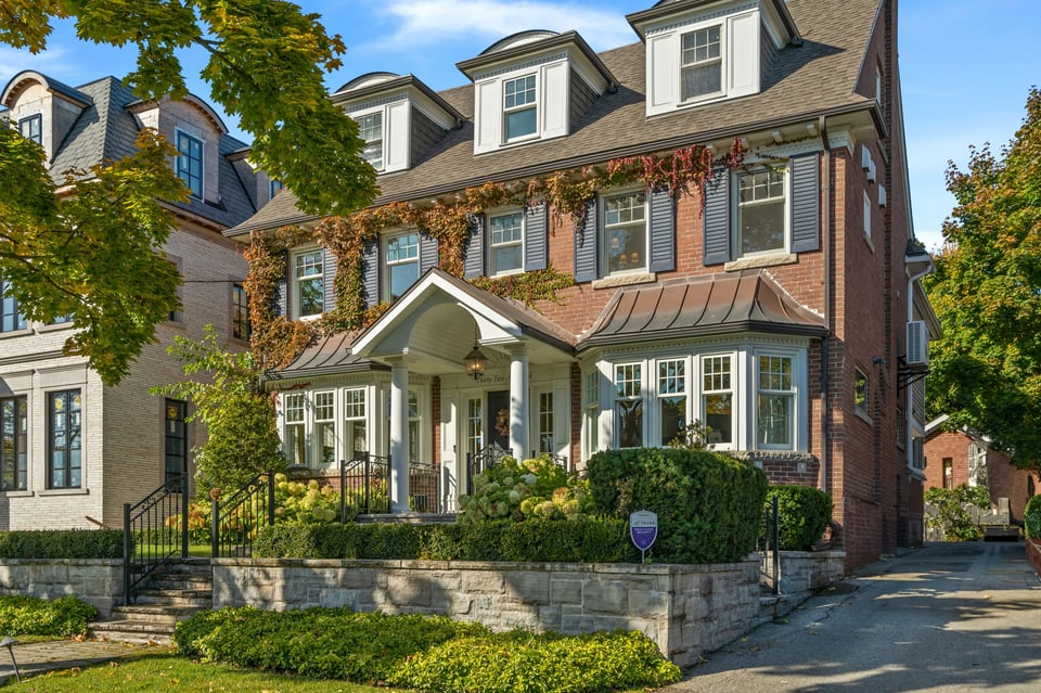 SOLD. Quintessential Georgian Residence | Barry Cohen Homes