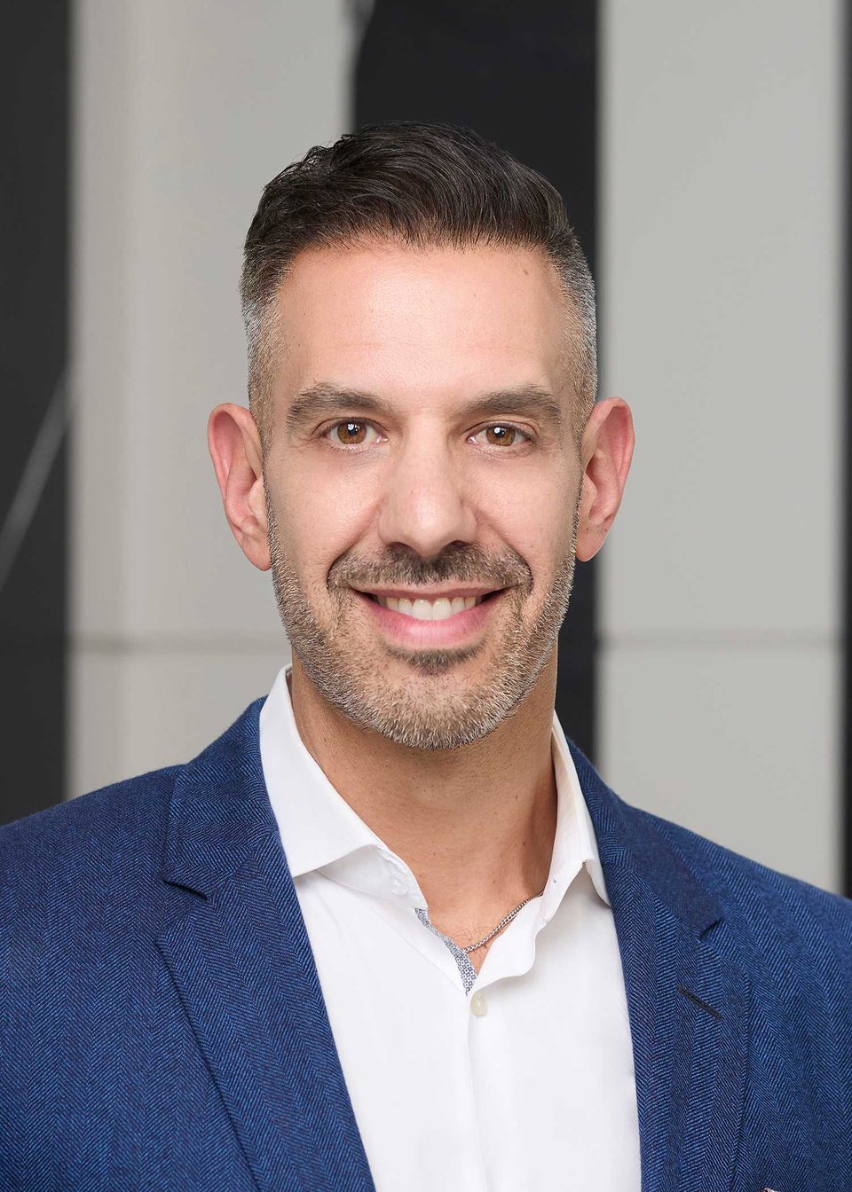 Aaron Luftspring – Dedicated Real Estate Professional