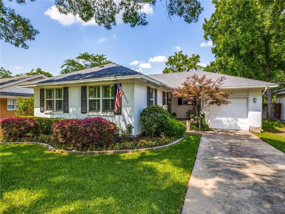 11631 Saxon | Tiffany & Brandon Hawkins