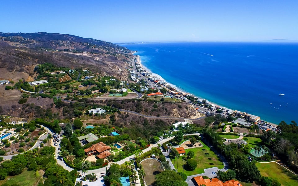Living in Malibu, CA Neighborhood Guide | Kevin Dees