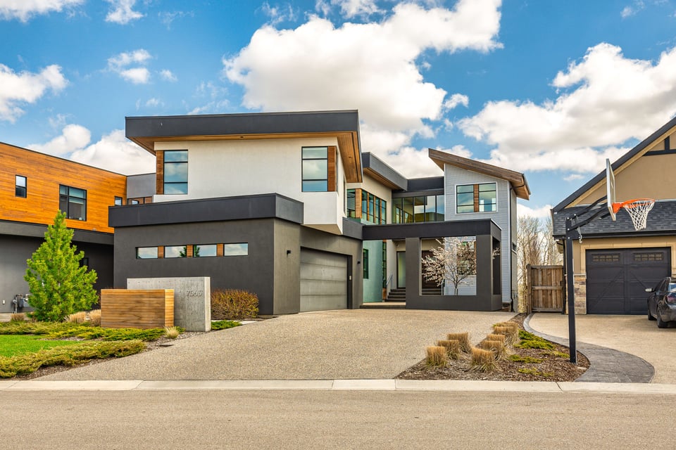 Magrath Heights | Neighbourhood Guide | The Amyotte Group