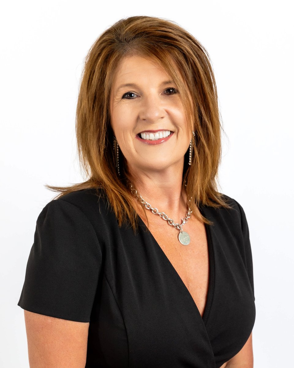 Jennifer Moore | Smith Marketing, Inc. - Real Estate Agent