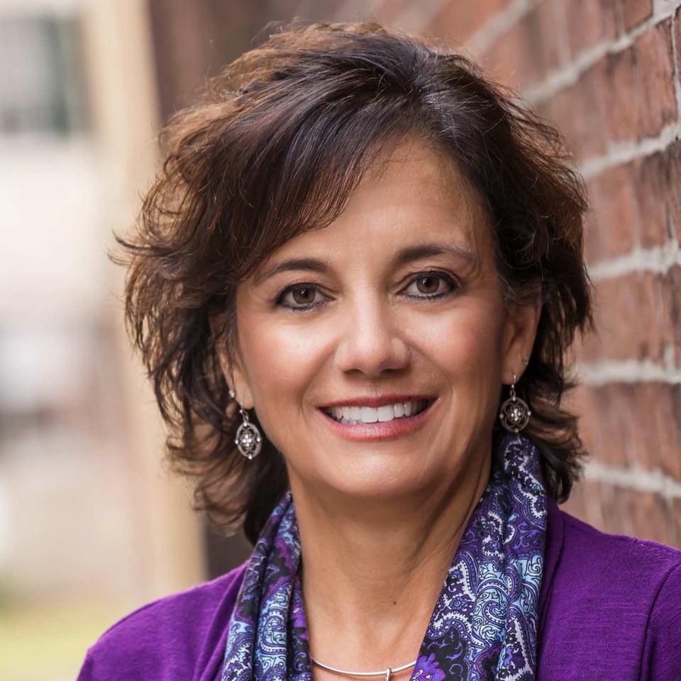About Lori Pacheco | Anne Whiting Real Estate