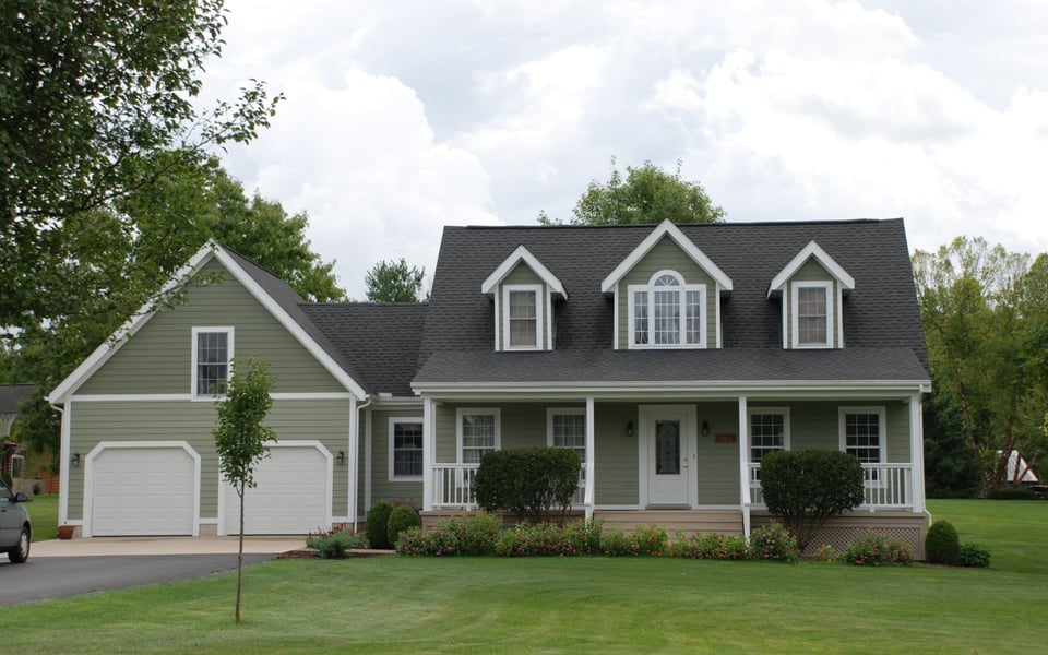 Lighthouse Drive | Neighborhood Guide