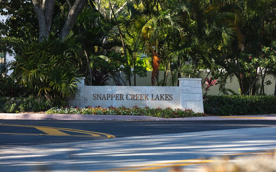 Snapper Creek Lakes | Community Guide | Michael Martinez Group