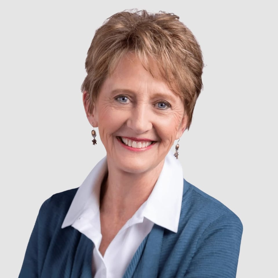 Introducing Your Trusted Realtor - Marilyn Minor