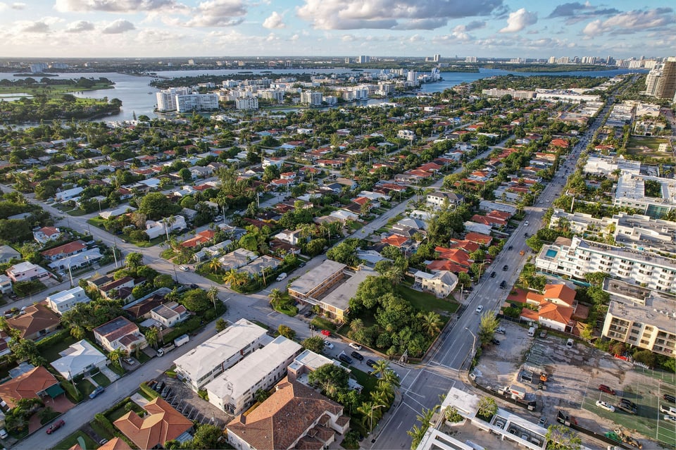 Bay Harbor | Neighborhood Guide