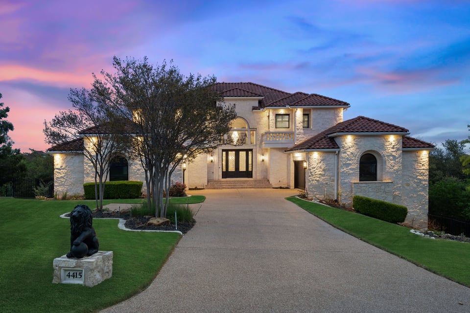 4415 Lago Viento | Susan Barringer | Austin Real Estate Agent