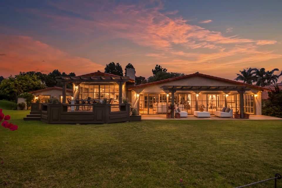 One Level Bluff Top Estate