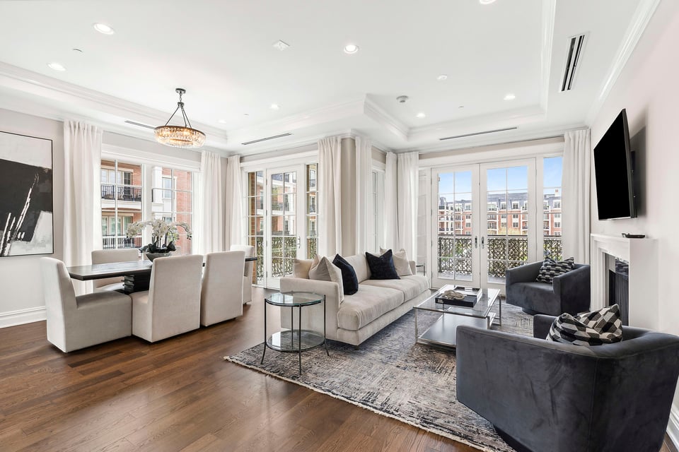 2000 Royal Court, Unit 2107 | Gail Holman Real Estate | Manhasset Real ...