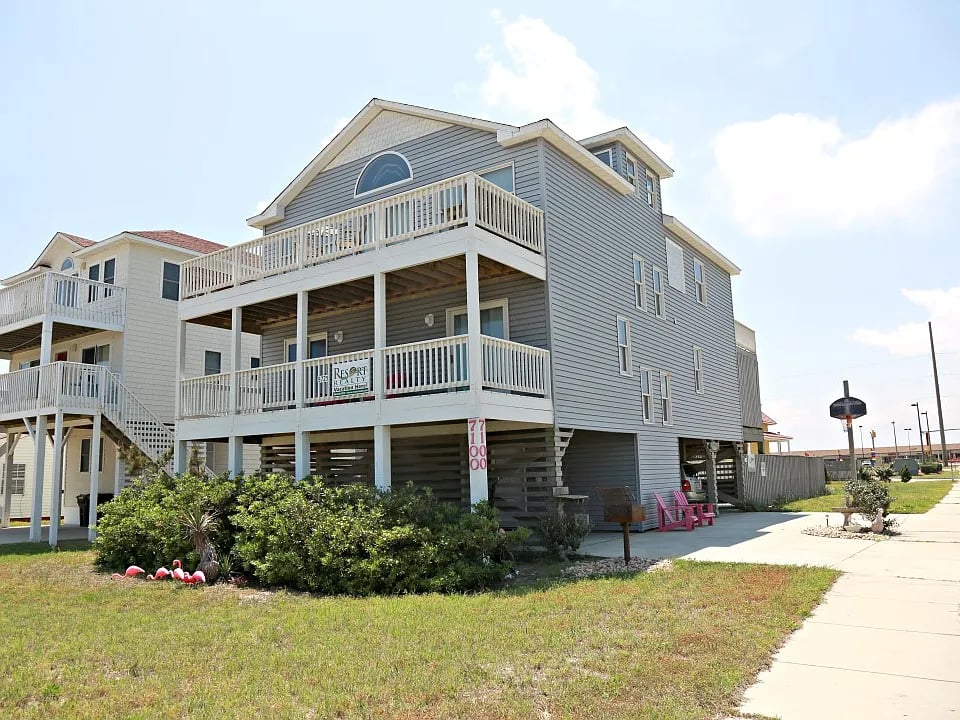 7100 S Virginia Dare Trail