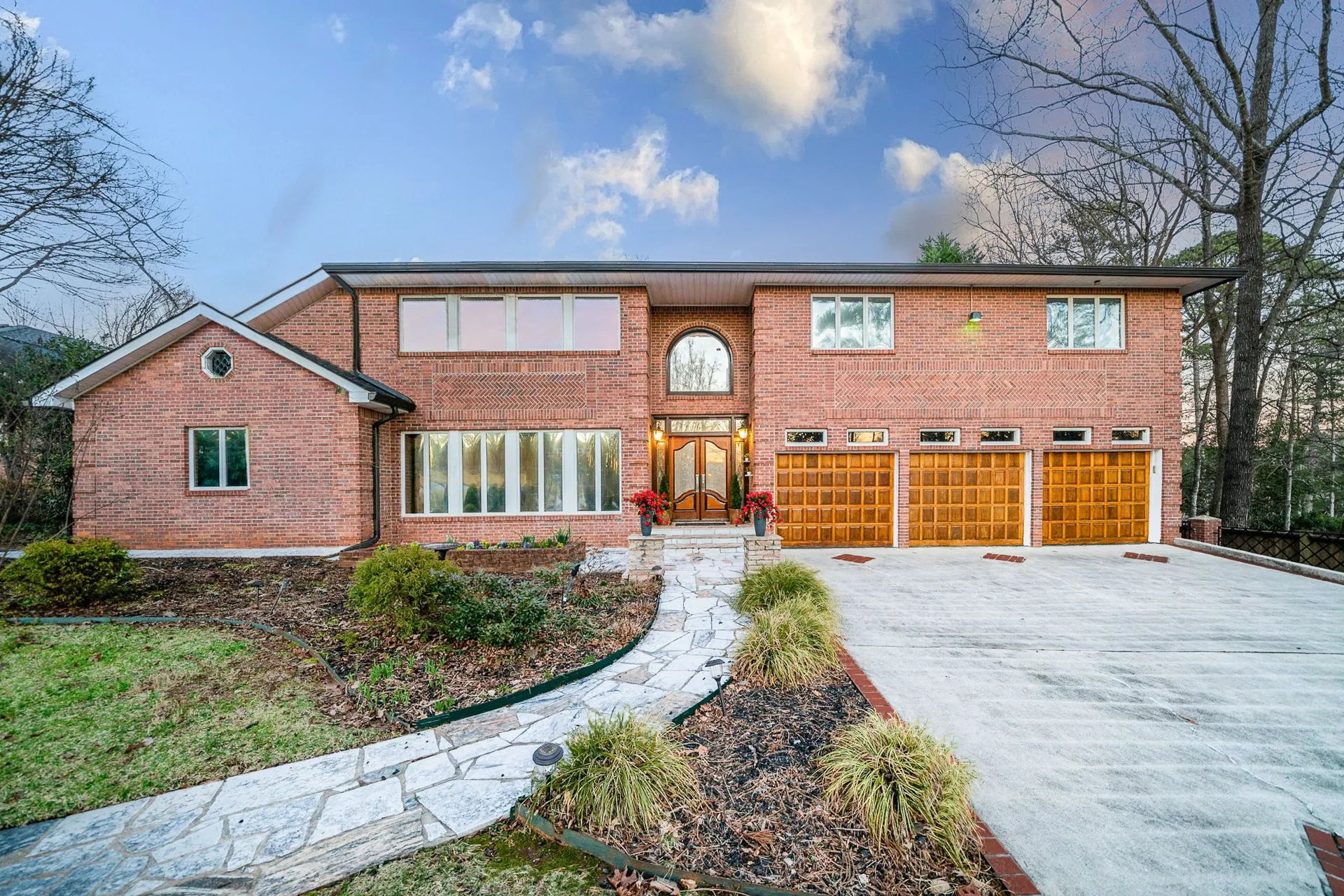 From No Offers to Over Asking: The Artisan Haus Approach to Smart Selling