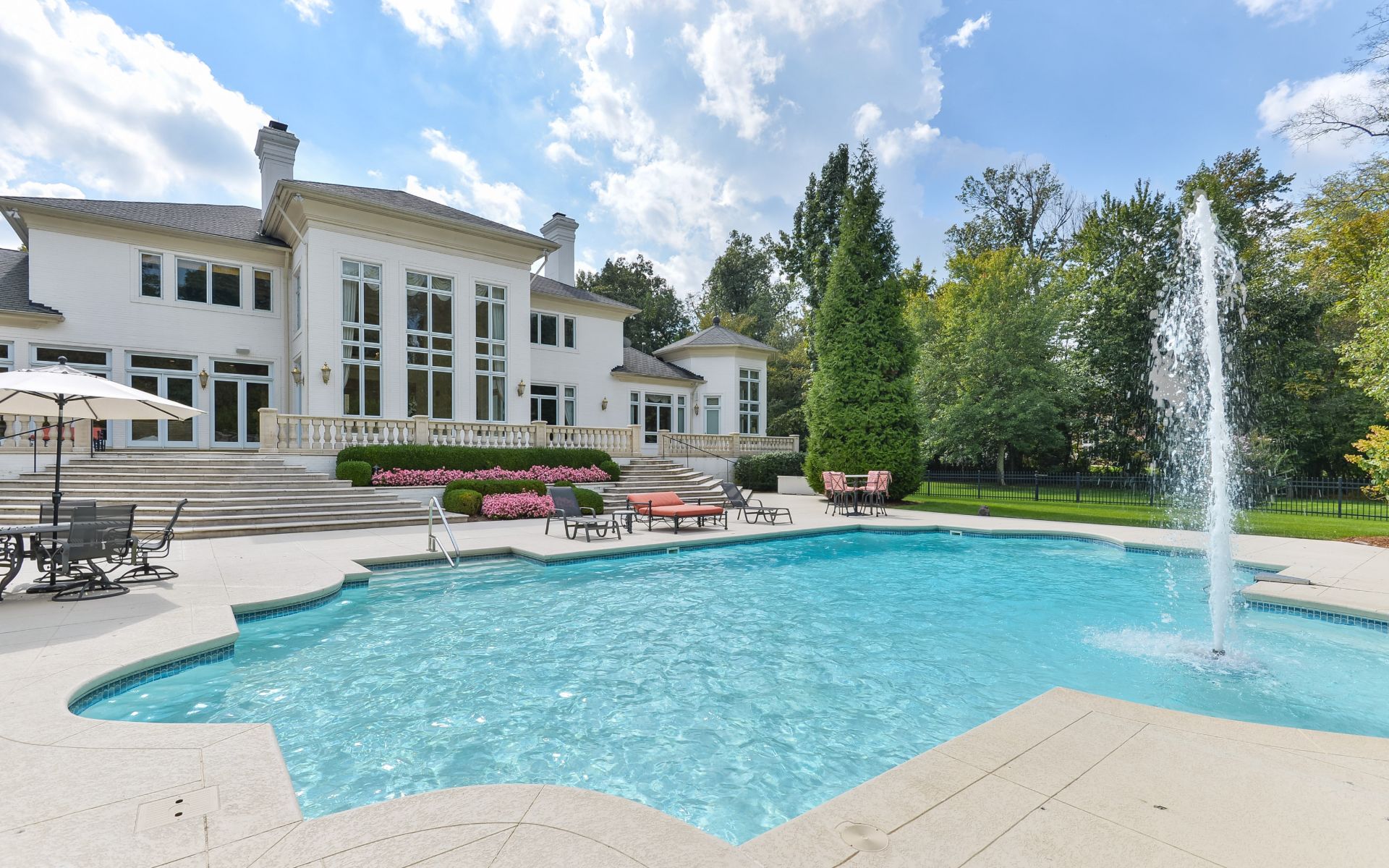 Crystalyn Noland | Louisville, Kentucky Real Estate Agent